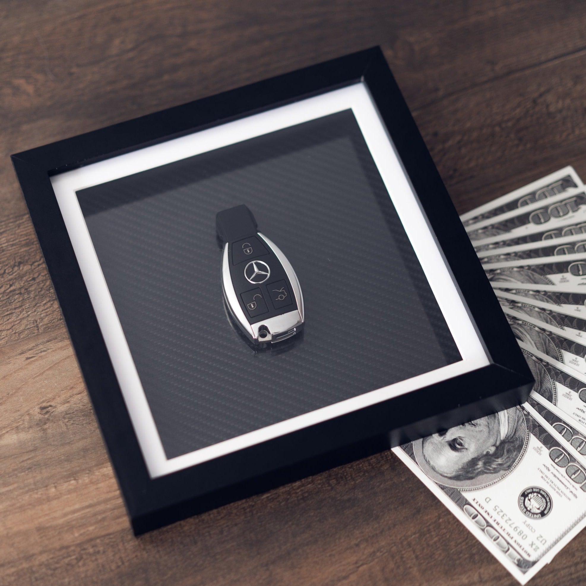 'Carbon Luxury' - Mercedes (Slim Frame)